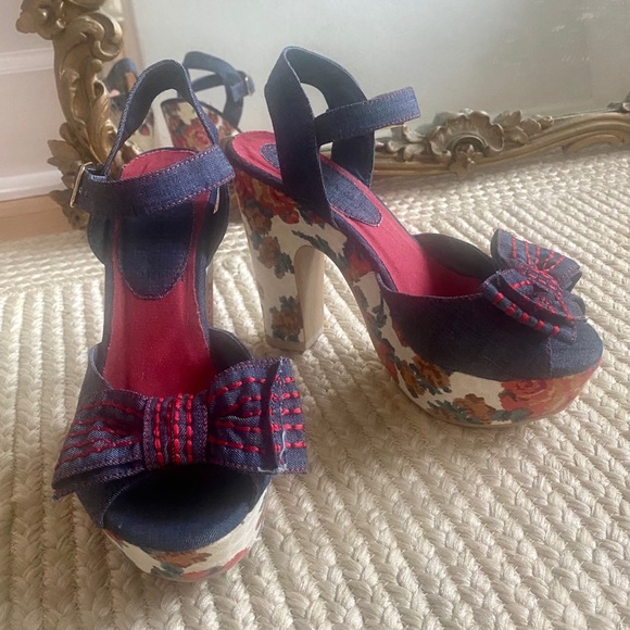 Rampage | Shoes | Rampage Jean Floral Print Platform Heels 65m | Poshmark